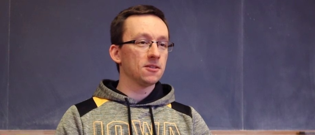 Gunderson wins 2023 Outstanding Teaching Assistant Award | Physics and ...